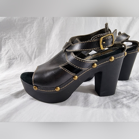Sbicca | Shoes | Sbicca Vintage Collection Platform Sandals Womens Size ...